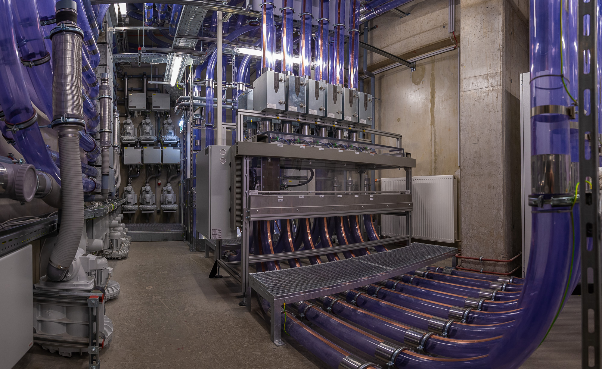 Rohrpostmontage von Technik über Rohrstrecken zur Rohrpostzentrale!